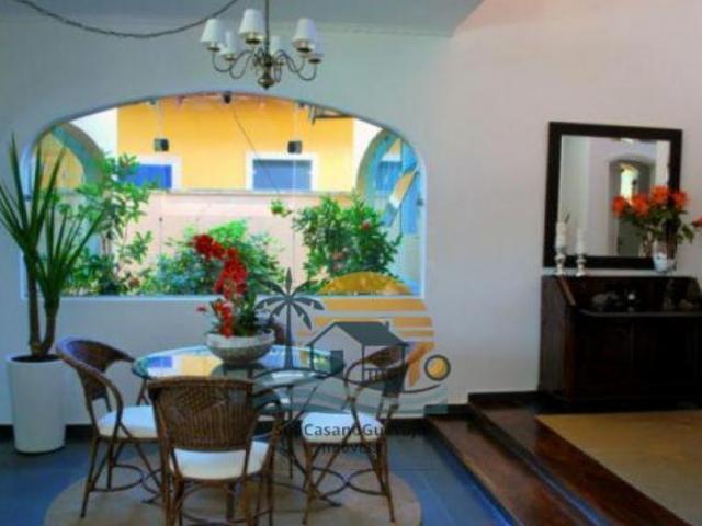 Casa à venda no bairro Jardim Acapulco em Guarujá/SP