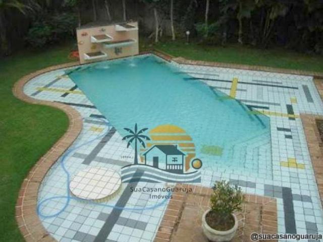 Casa à venda no bairro Jardim Acapulco em Guarujá/SP