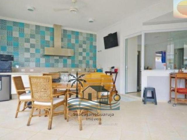 Casa à venda no bairro Jardim Acapulco em Guarujá/SP