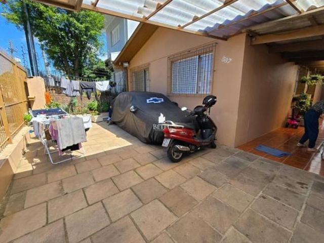 Casa à venda no bairro Jardim América Caxias do Sul/RS