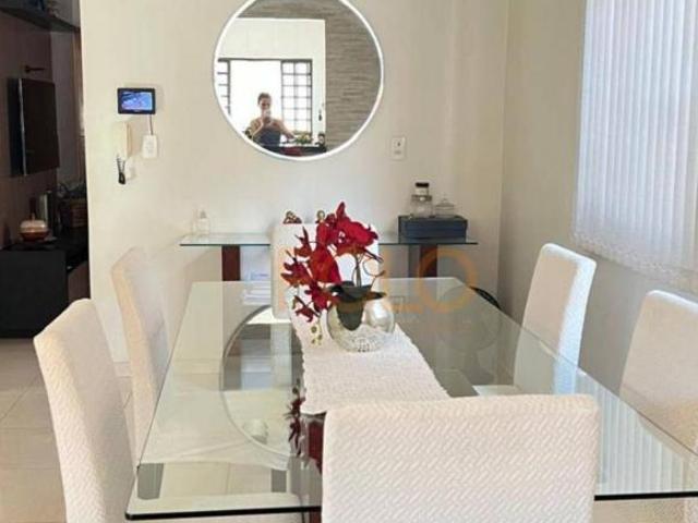 Casa à venda no bairro Jardim América em Uberlândia