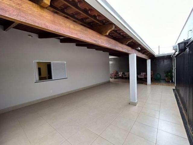 Casa à venda no bairro Jardim América II Uberlândia/MG