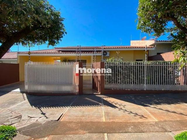Casa à venda no bairro Jardim América Umuarama/PR