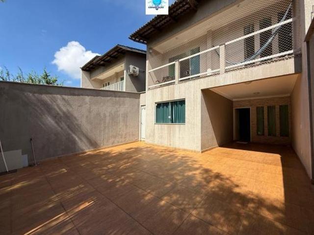 Casa à venda no bairro Jardim Atlântico Goiânia/GO