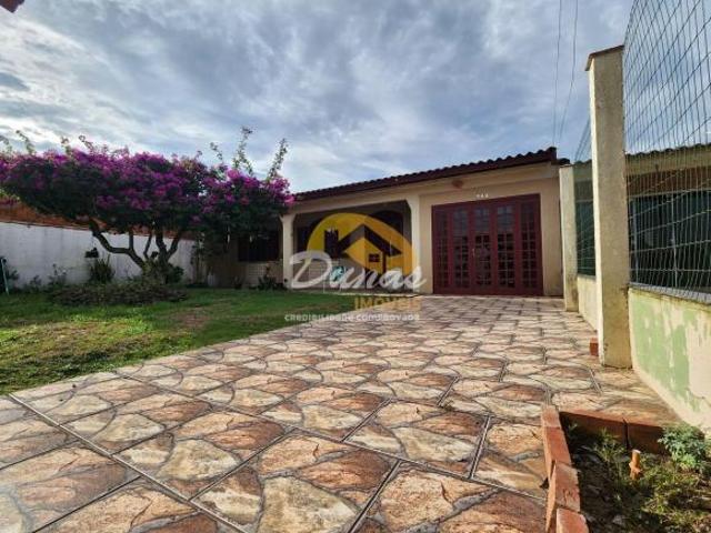 Casa à venda no bairro Jardim Atlântico Tramandaí/RS