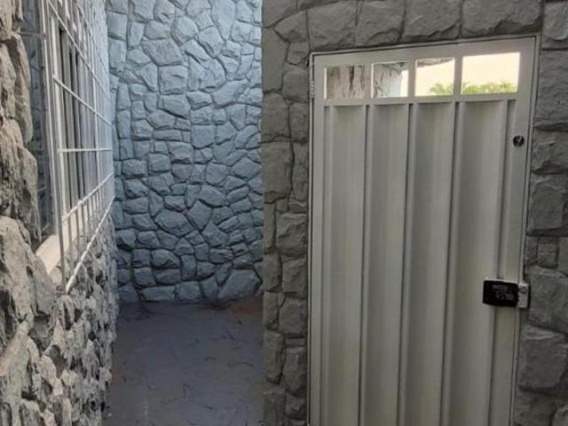 Casa à venda no bairro Jardim Barão
