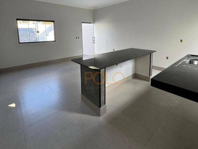 Casa à venda no bairro Jardim Canaã em Uberlândia
