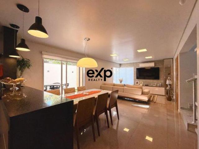 Casa a venda no bairro Jardim Caldense em Poços de Caldas MG, com 225m²