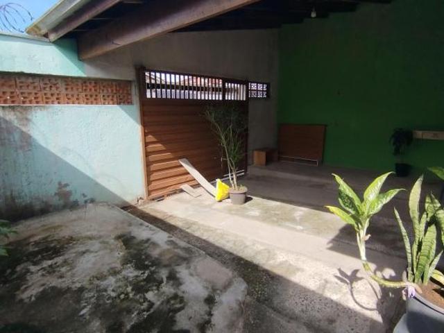 Casa à venda no bairro Jardim Capricórnio Caraguatatuba/SP