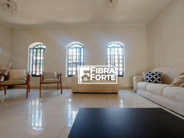 Casa a venda no bairro Jardim Chapadão