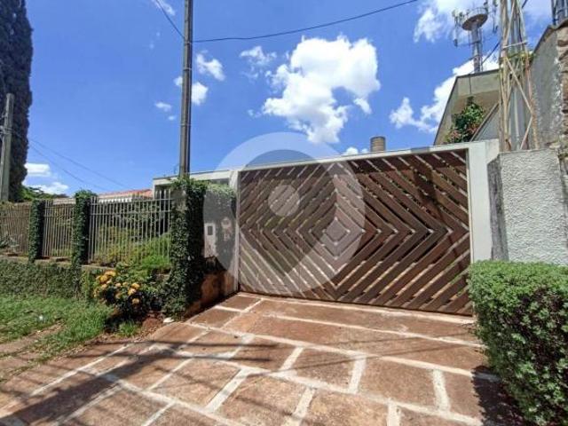 Casa à venda no bairro Jardim Chapadão