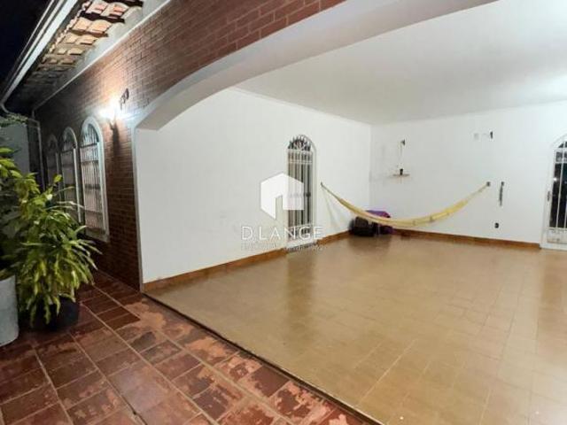 Casa à venda no bairro Jardim Chapadão em Campinas