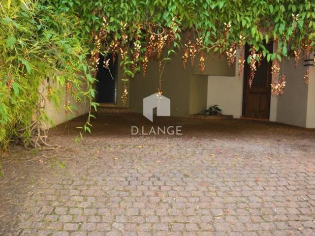 Casa à venda no bairro Jardim Chapadão em Campinas