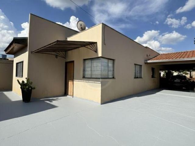 Casa à venda no bairro Jardim Climax Dourados/MS