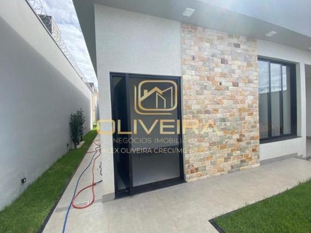 Casa à venda no bairro Jardim das Oliveiras Patrocínio/MG