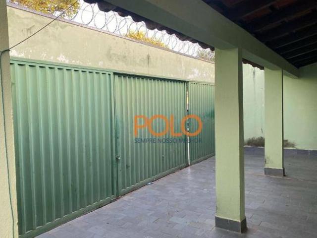 Casa à venda no bairro Jardim das Palmeiras em Uberlândia