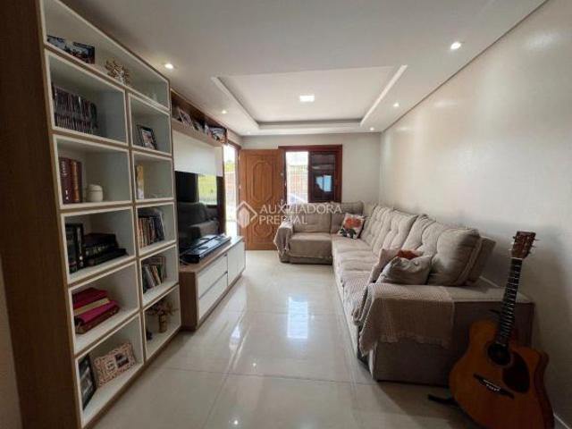 Casa à venda no bairro Jardim dos Lagos em Guaíba