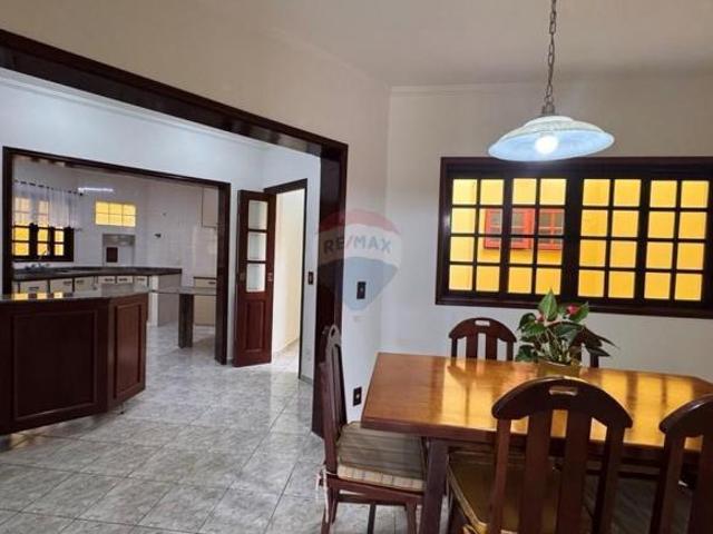 Casa à venda no Bairro Jardim Europa Bragança Paulista diferencial, são dois terrenos