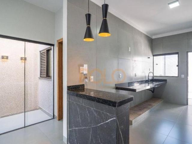 Casa à venda no bairro Jardim Europa em Uberlândia