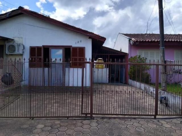 Casa à venda no bairro Jardim Fiuza, em Viamão