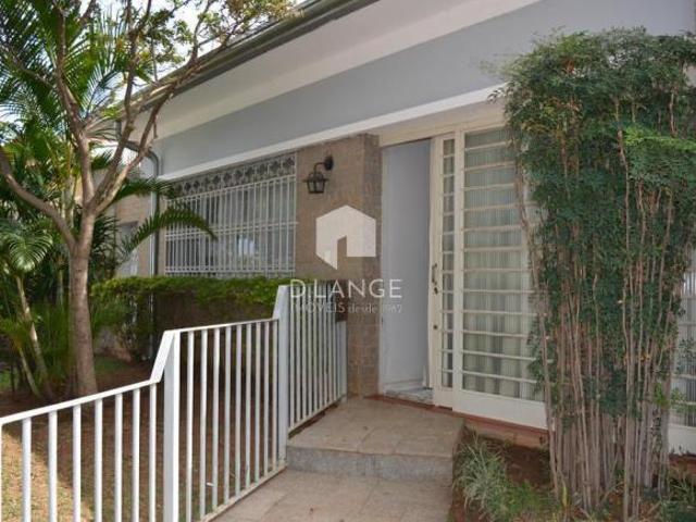 Casa à venda no bairro Jardim Guanabara em Campinas