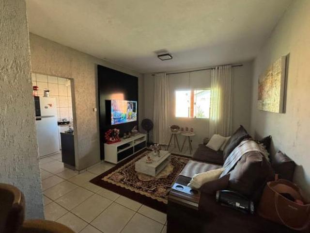 Casa à venda no bairro Jardim Holanda Uberlândia MG