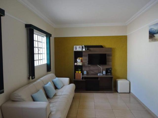 Casa à venda Jardim Imagawa ZONA NORTE por R$ 420.000 Londrina PR