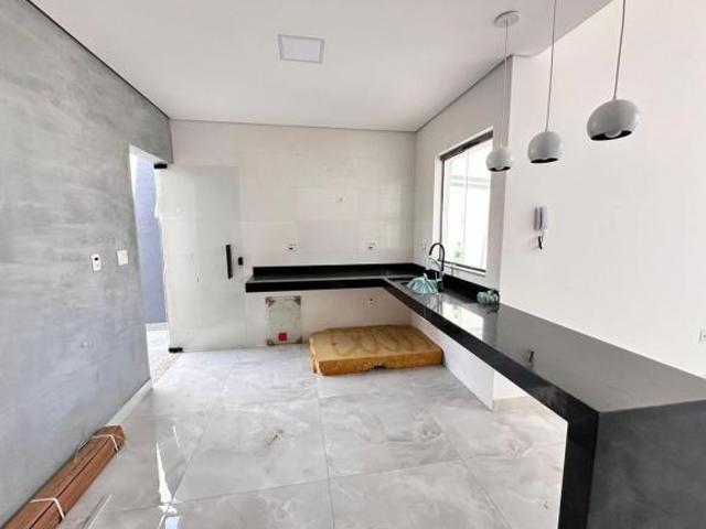 Casa a venda no bairro Jardim Imperial