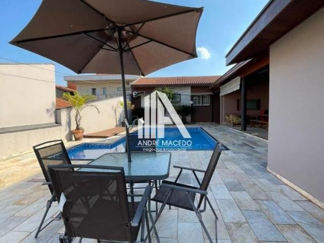 Casa à venda no bairro Jardim Itacolomi em Mogi Guaçu/SP