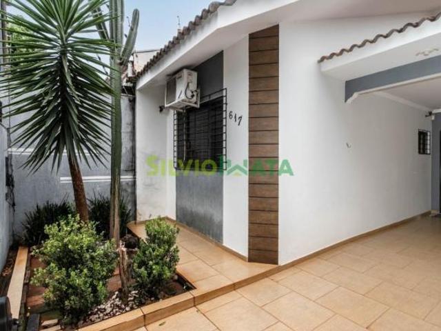 Casa a venda no bairro Jardim Itália II Maringá/PR