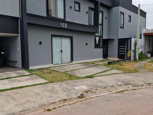 Casa à venda no bairro Jardim Jacinto Jacareí/SP