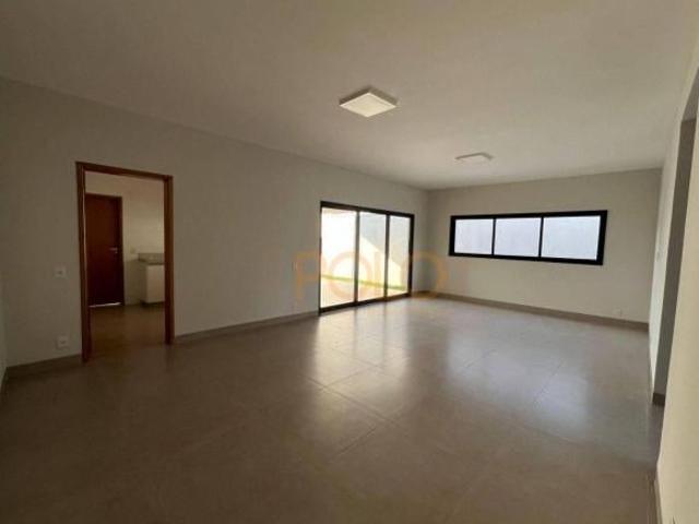 Casa à venda no bairro Jardim Karaíba em Uberlândia