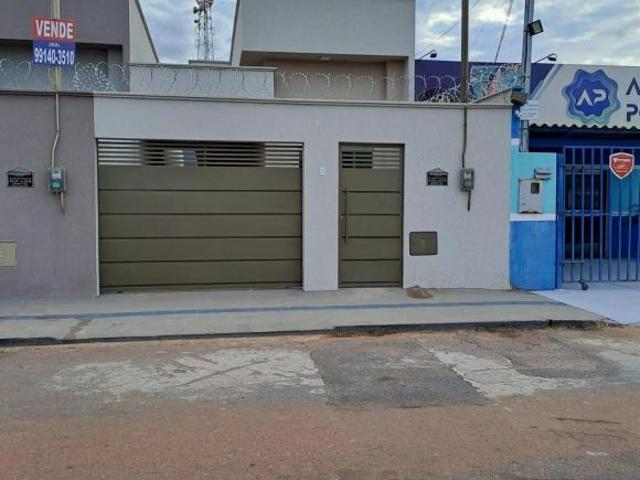Casa à venda no bairro Jardim Luz Aparecida de Goiânia/GO