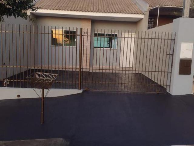 Casa à venda no bairro JARDIM MARAVILHA, em Mandaguaçu/PR.Esta residência oferece 80,00 m² de área p