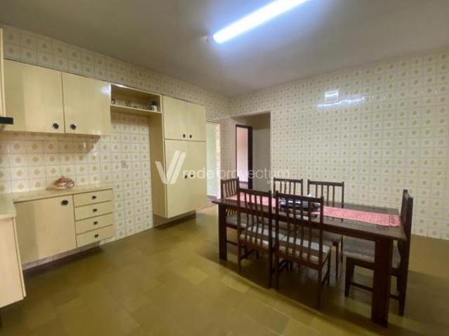 Casa à venda no bairro Jardim Miranda