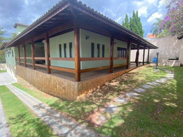 Jardim Novo Mundo Casa com 569m², 3 suítes e ampla garagem no Jardim Novo Mundo, Jundiaí