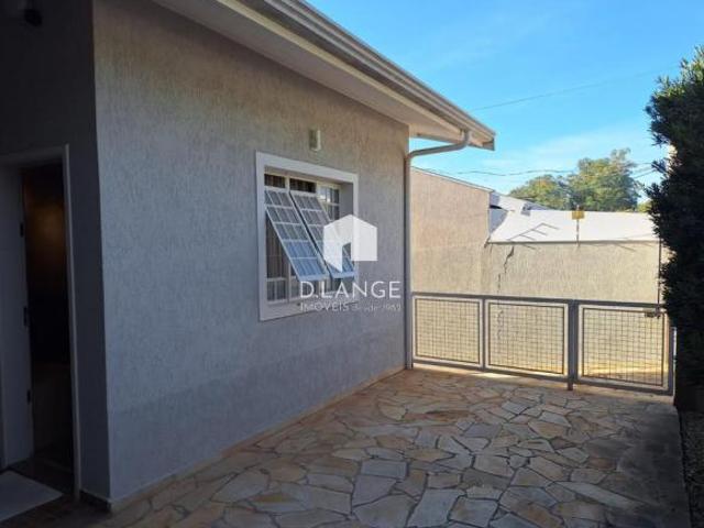 Casa à venda no bairro Jardim Panorama em Valinhos