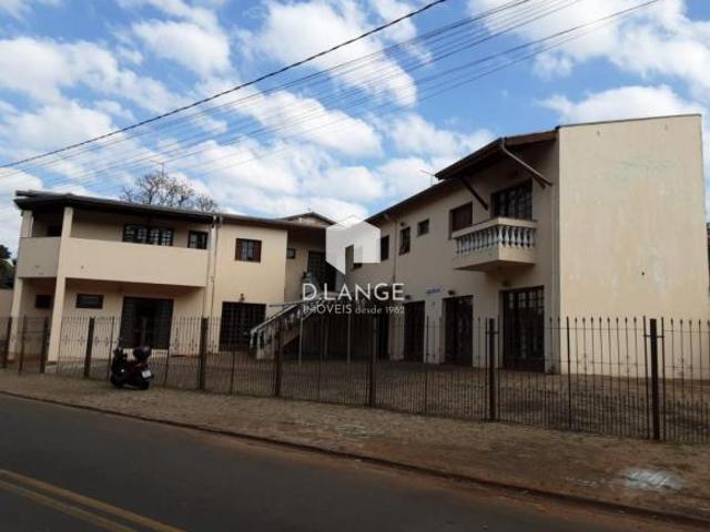 Casa à venda no bairro Jardim Pacaembu em Campinas