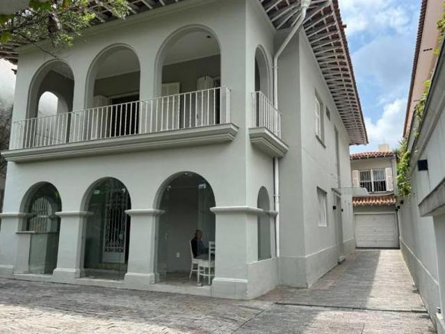 Casa à venda no bairro Jardim Paulista em São Paulo/SP