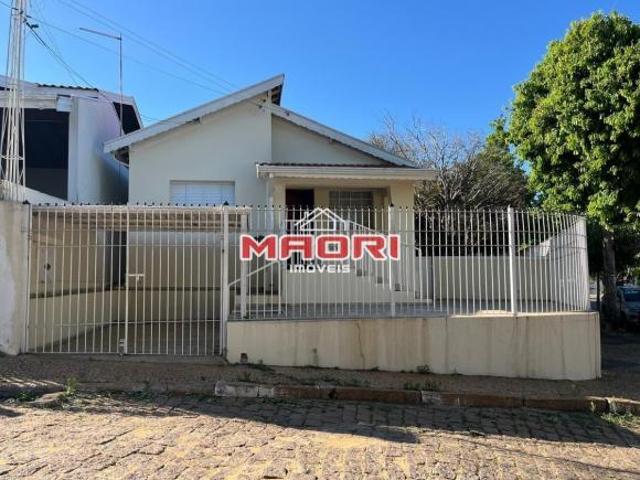 Casa à venda no bairro Jardim São Cristóvão em Valinhos