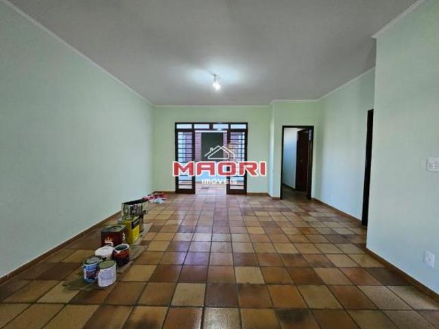 Casa à venda no bairro Jardim São Cristóvão em Valinhos