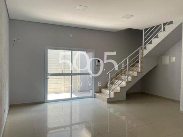 Casa à venda no Bairro Jardim Santa Rosa com 171m² e 2 dormitórios