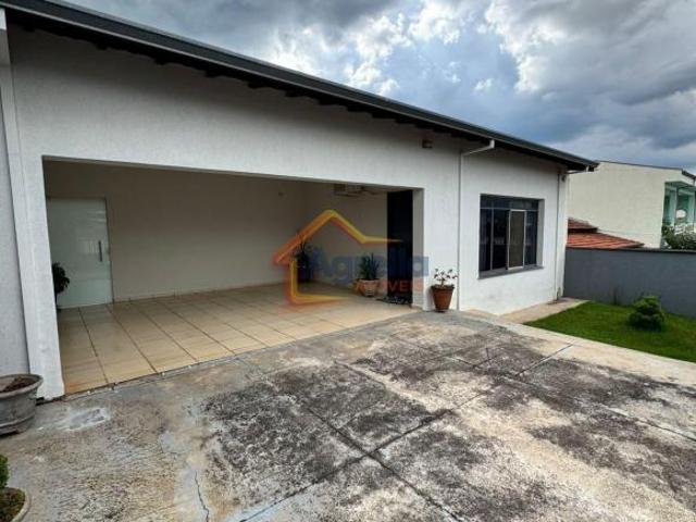 Casa à venda no bairro Jardim Serra Dourada Mogi Guaçu/SP
