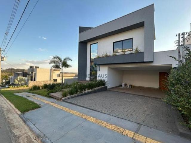 Casa à venda no bairro Jardins Bolonha Senador Canedo/GO