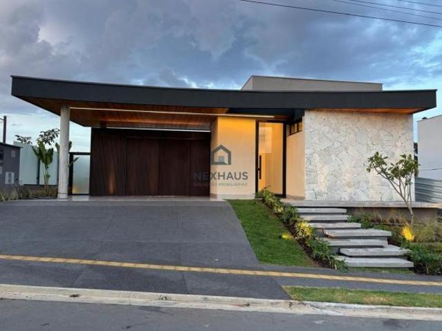 Casa à venda no bairro Jardins Sevilha Aparecida de Goiânia/GO