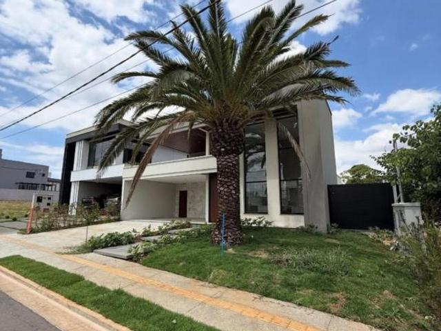 Casa à venda no bairro Jardins Sevilha Aparecida de Goiânia/GO