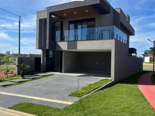 Casa à venda no bairro Jardins Versalhes em Aparecida de Goiânia/GO