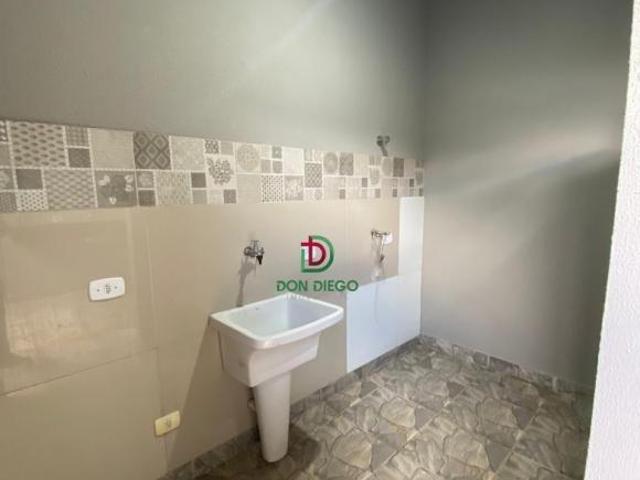 Casa à venda no bairro Jd. Continental em Londrina/PR
