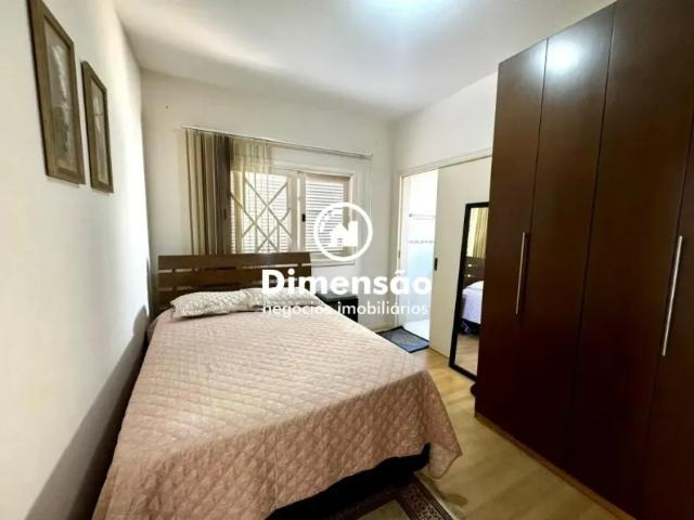 Casa à venda no Bairro João Paulo, 344m², 4 suítes e 5 vagas