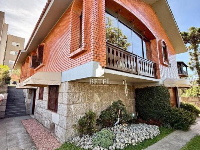 Casa à venda no bairro Kayser Caxias do Sul/RS